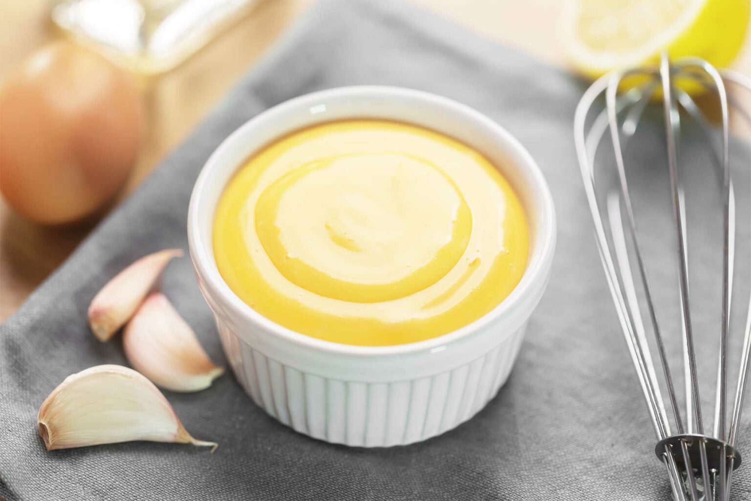 Homemade Traditional Aioli Sauce Recipe - How To Make Recipes