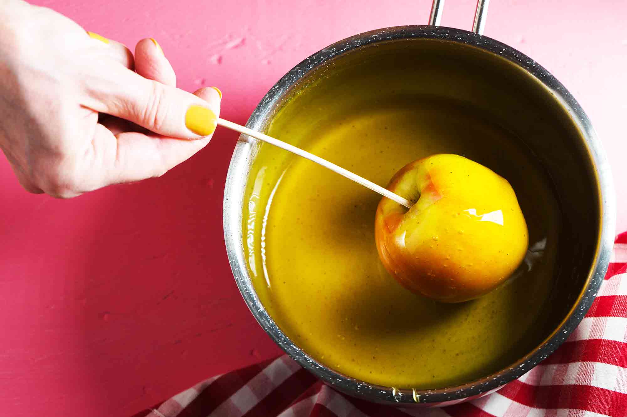 How To Make Candied Apples - How To Make Recipes