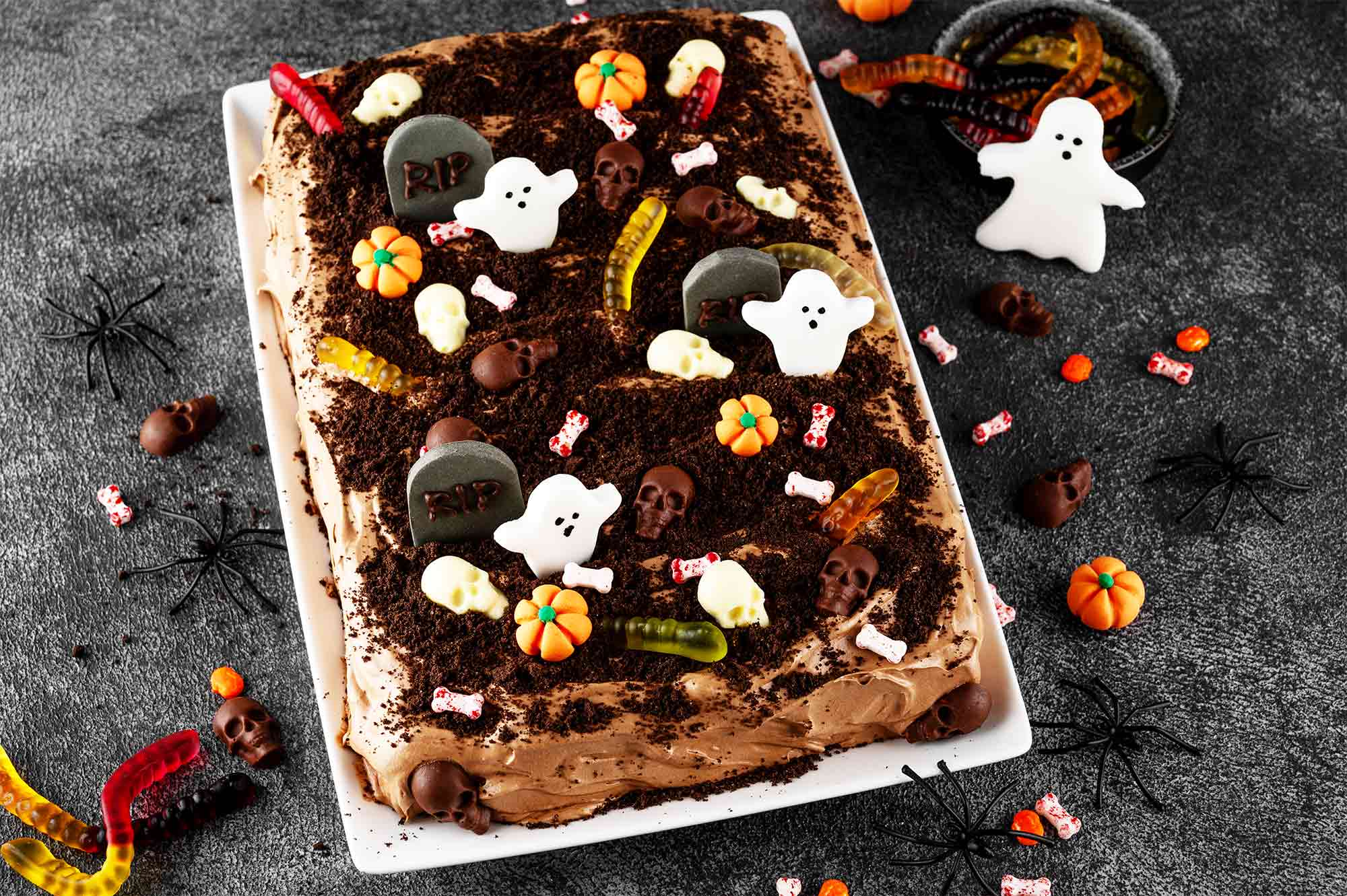 Halloween Chocolate Dirty Cake - How To Make Recipes